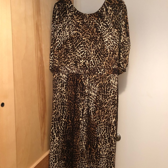 LeeLee’s Valise | Dresses | Rare Leelees Valise Animal Print Midi Dress ...